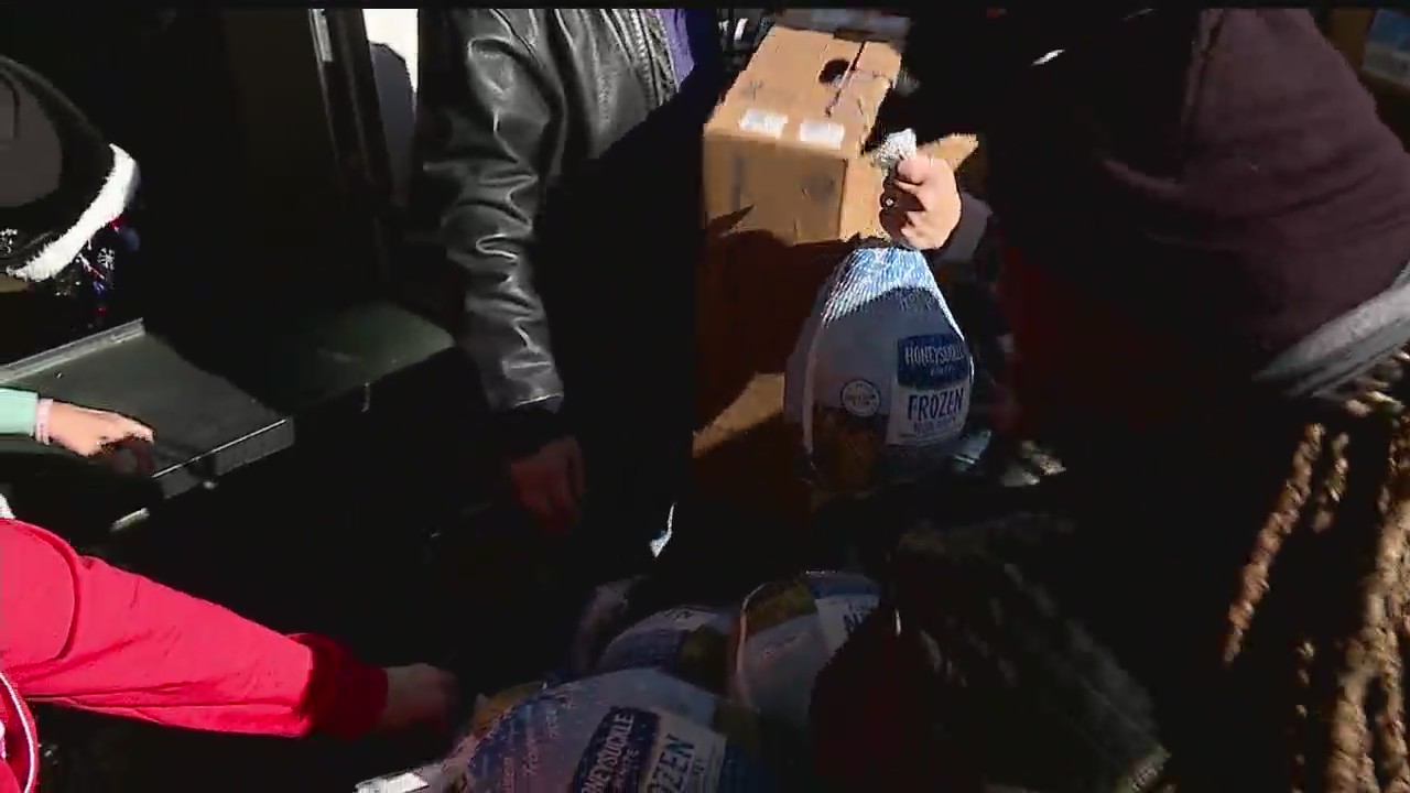 Turkey Trott making sure families have ‘all the fixings’ this year ...