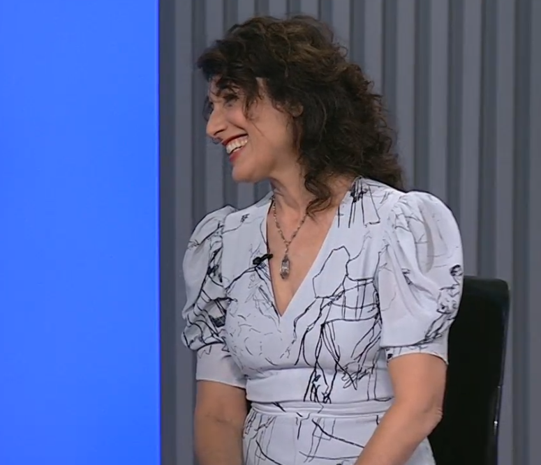 Lisa Edelstein showcases her art at the Anat Ebgi Gallery – KTLA
