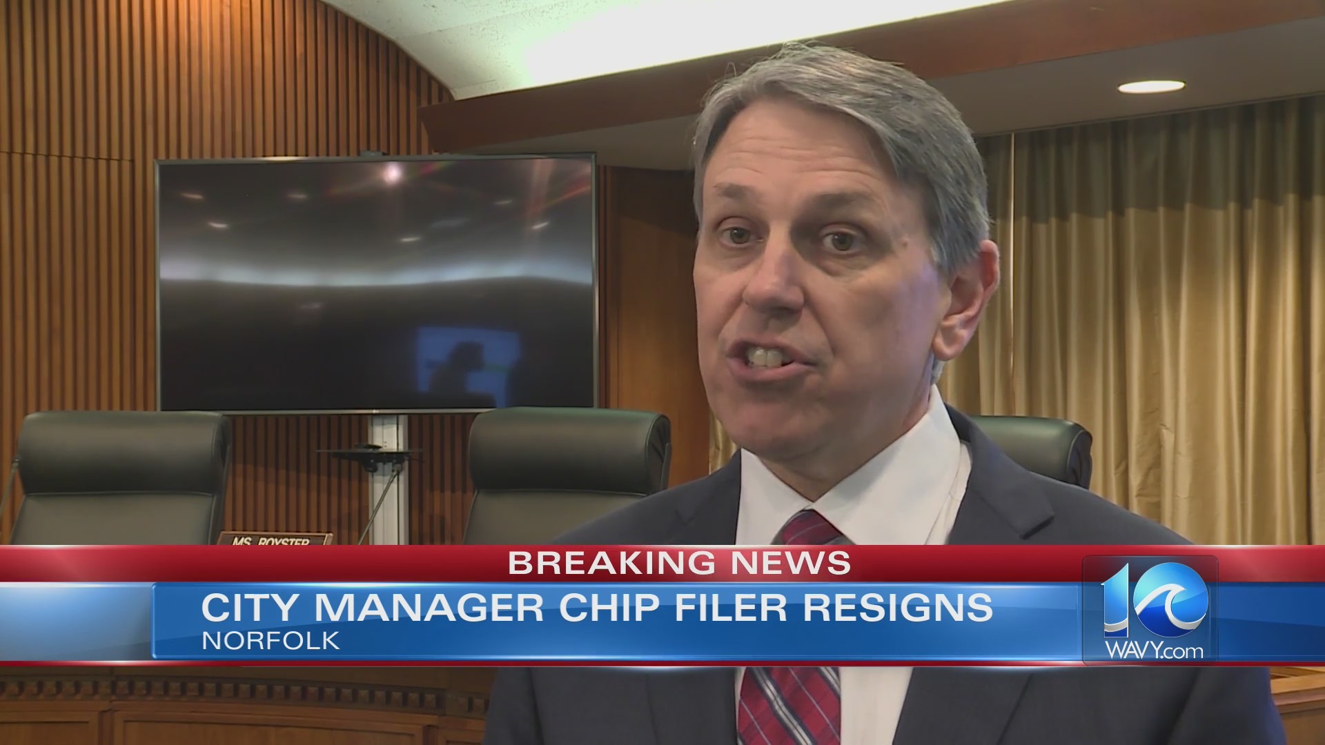 Norfolk City Manager Chip Filer resigns – WAVY.com