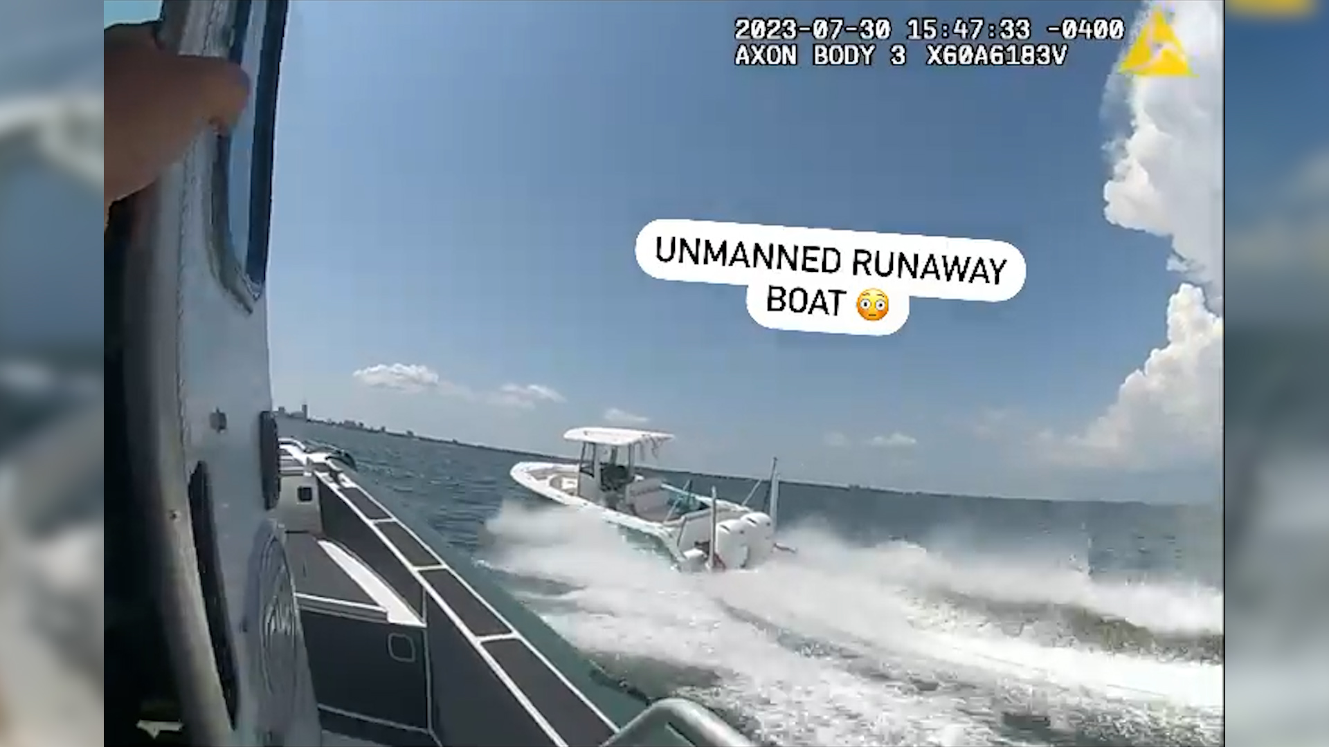 Pinellas deputy makes leap of faith to stop unmanned runaway boat – WFLA