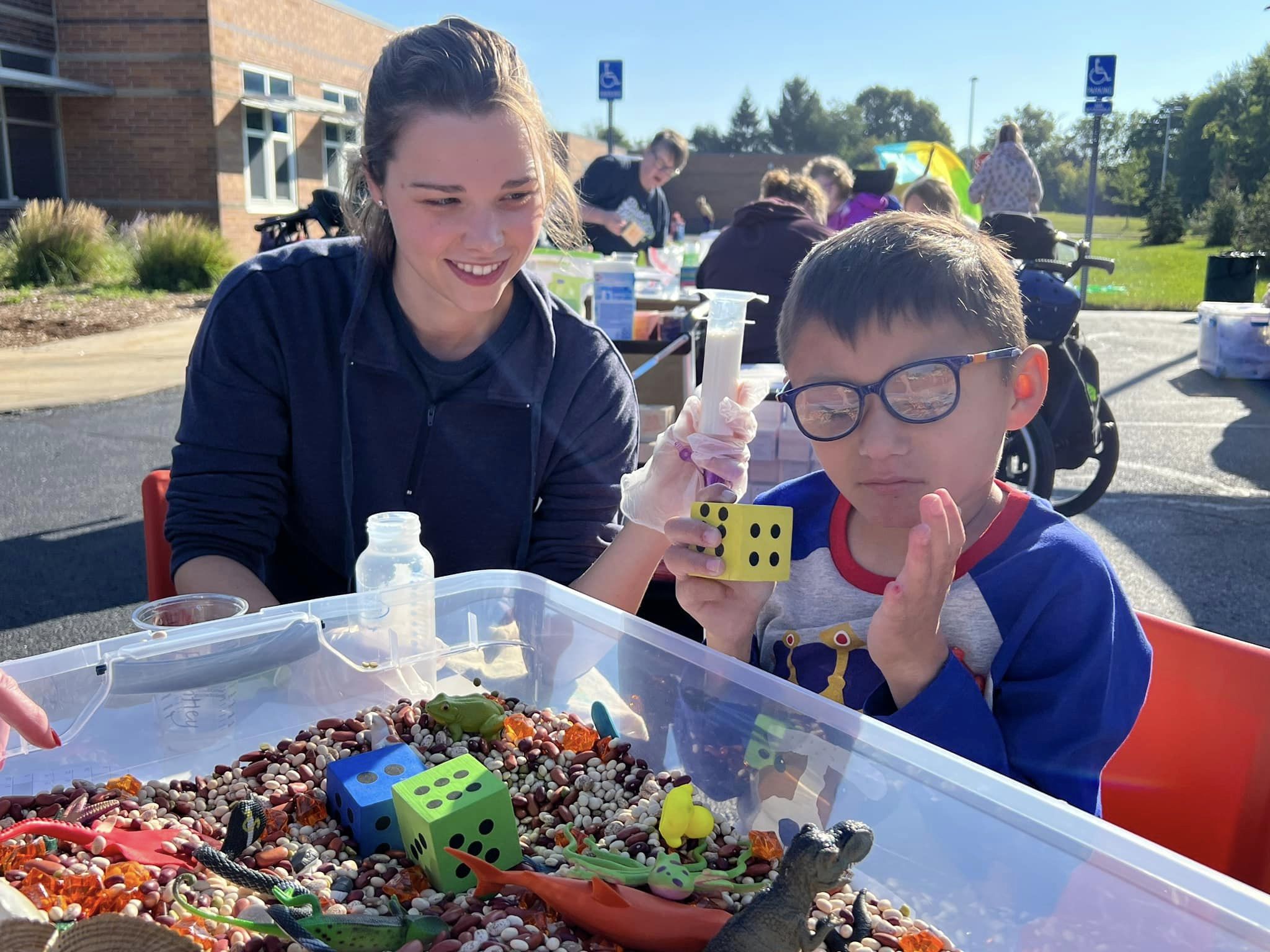 Making art accessible for students with disabilities – WOODTV.com